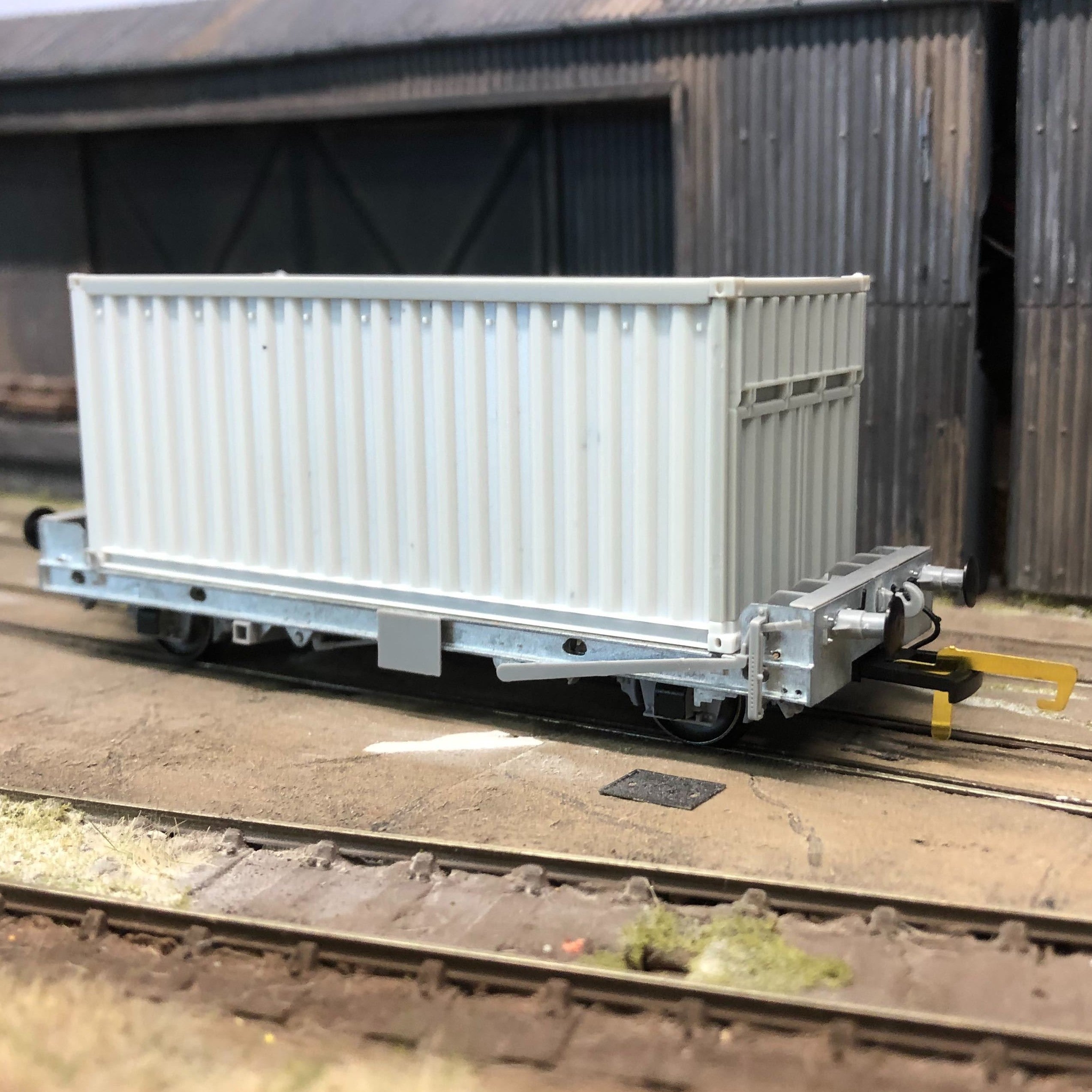 A First Look At The PFA Flat Wagon! – Accurascale