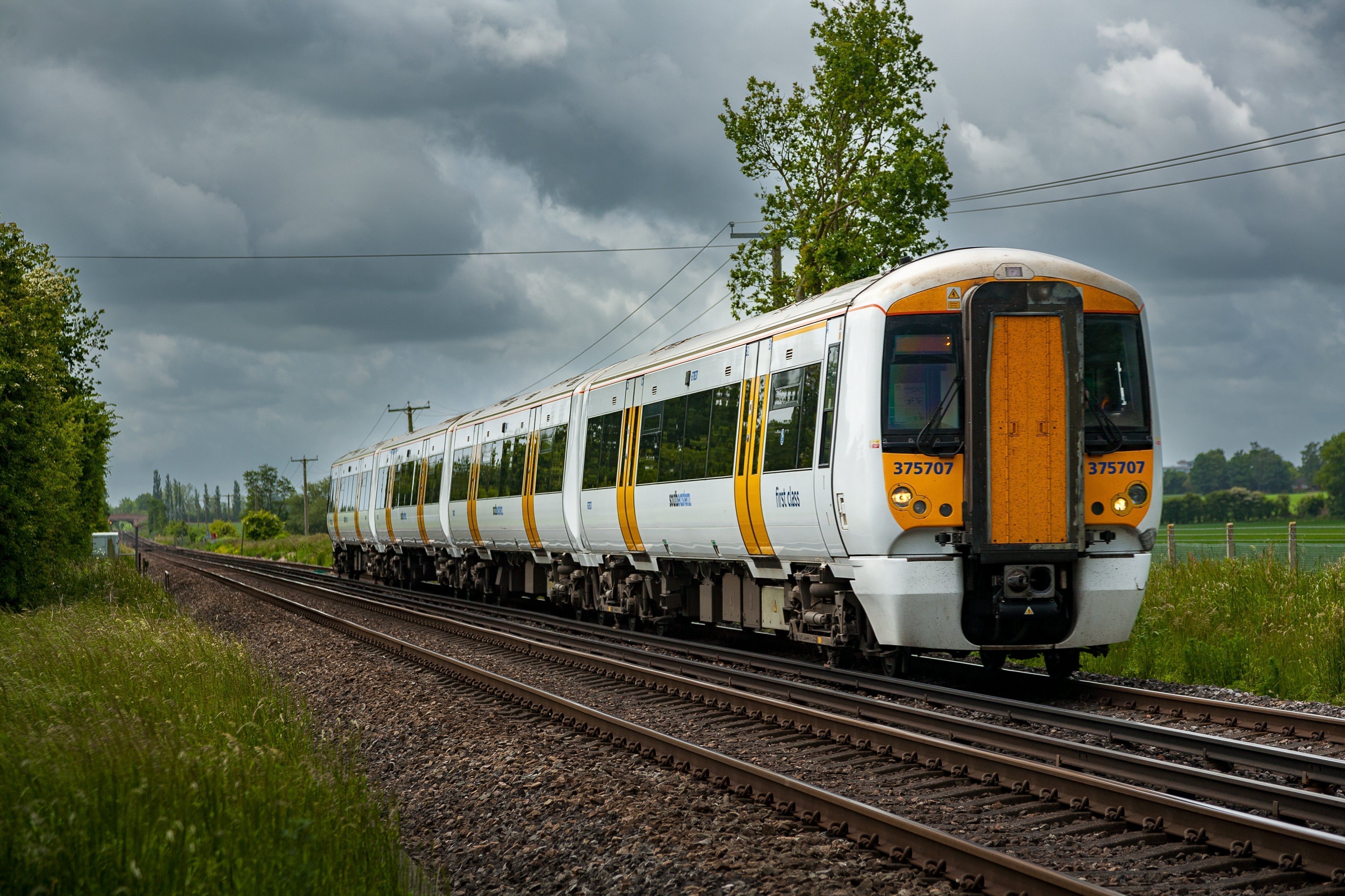 An Electro-Star Is Born? Show Us Your Interest In An Accurascale and R