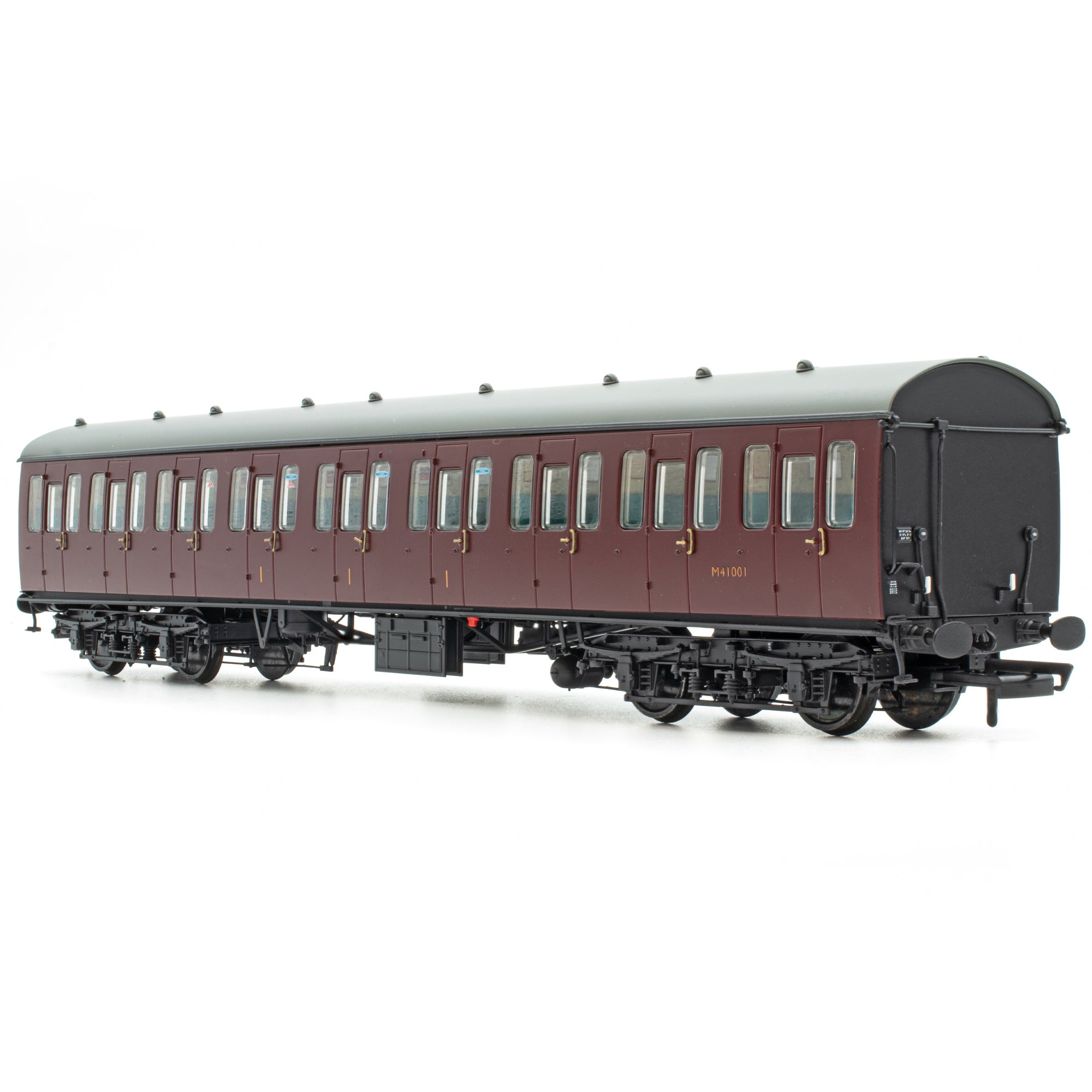 BR Mk1 57' Non-Gangway Coach - C - Plain Maroon M41001 – Accurascale
